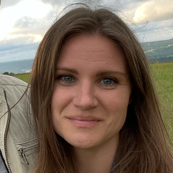 Amanda's Closet (@amanda_kinsella) | Poshmark